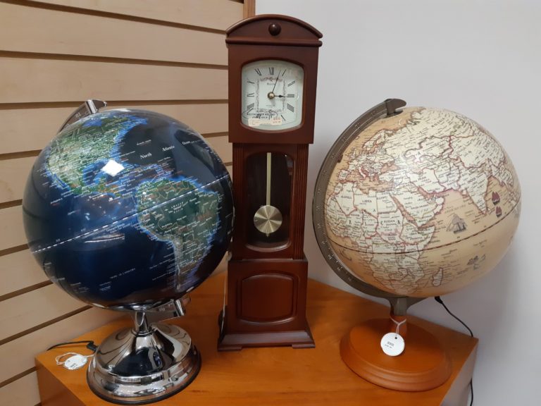 Giftware – Monarch Watch & Clock