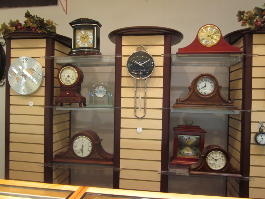 Mantel Clocks – Monarch Watch & Clock